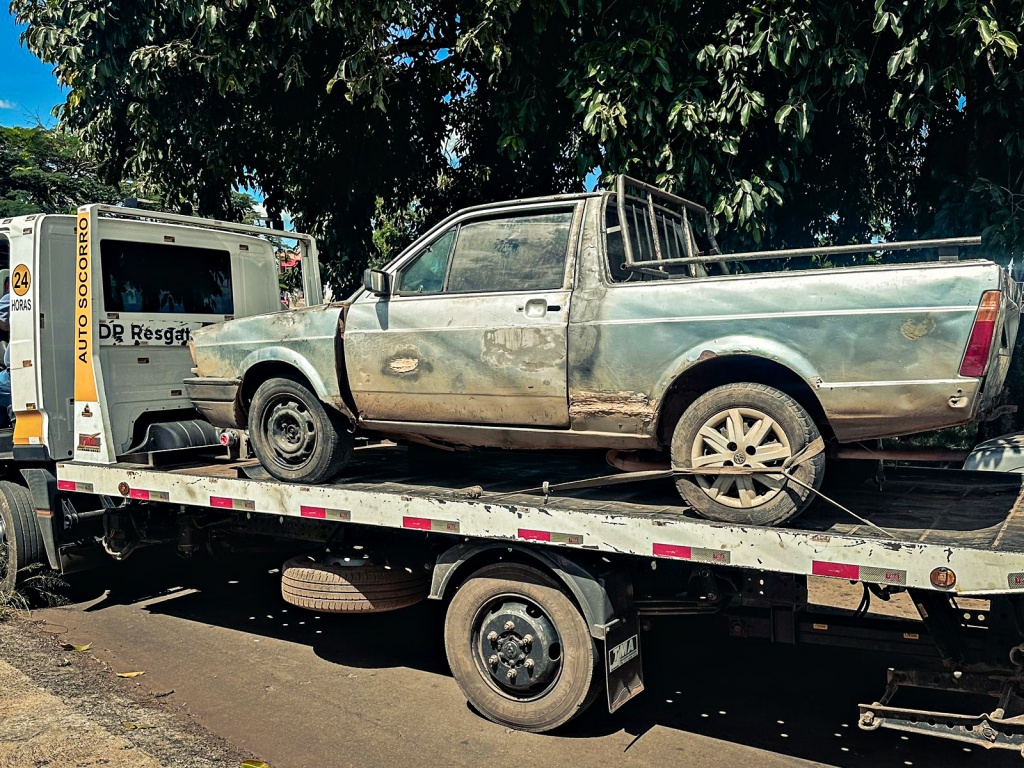 CMTT e Detran removem mais de 50 veículos sucateados das vias públicas ...