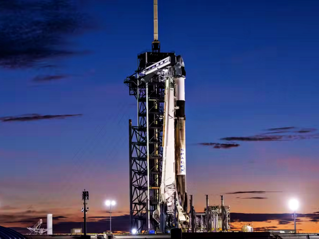 SpaceX tenta primeira caminhada espacial com civis. VEJA VÍDEO ...