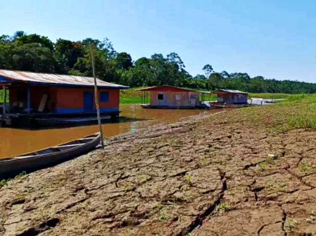 Rio Solimões atinge menor nível histórico no Amazonas - Planeta Água